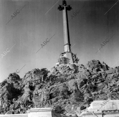Los tres intentos de volar por los aires el Valle de los Caídos ...